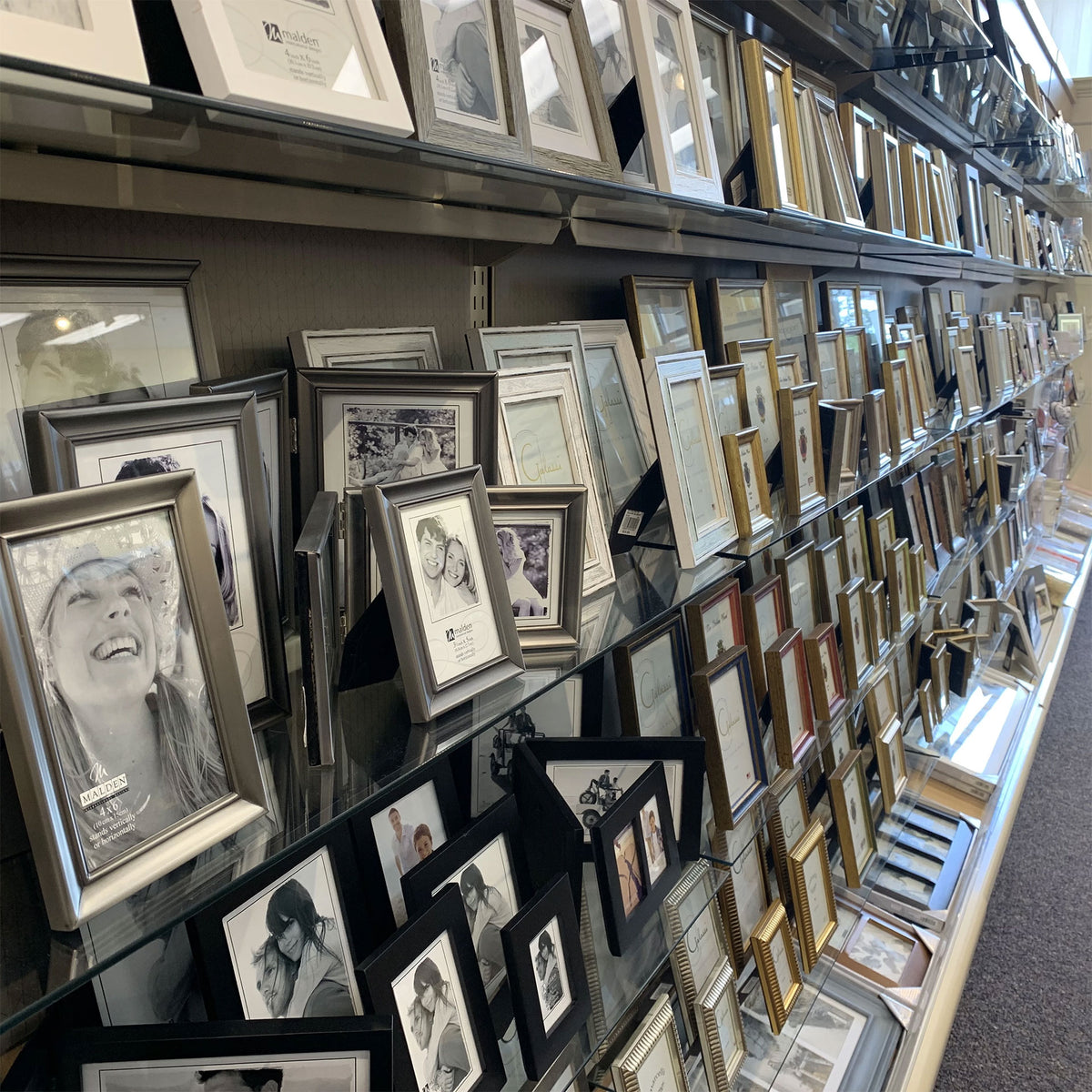 Frames – Amreen’s Hallmark